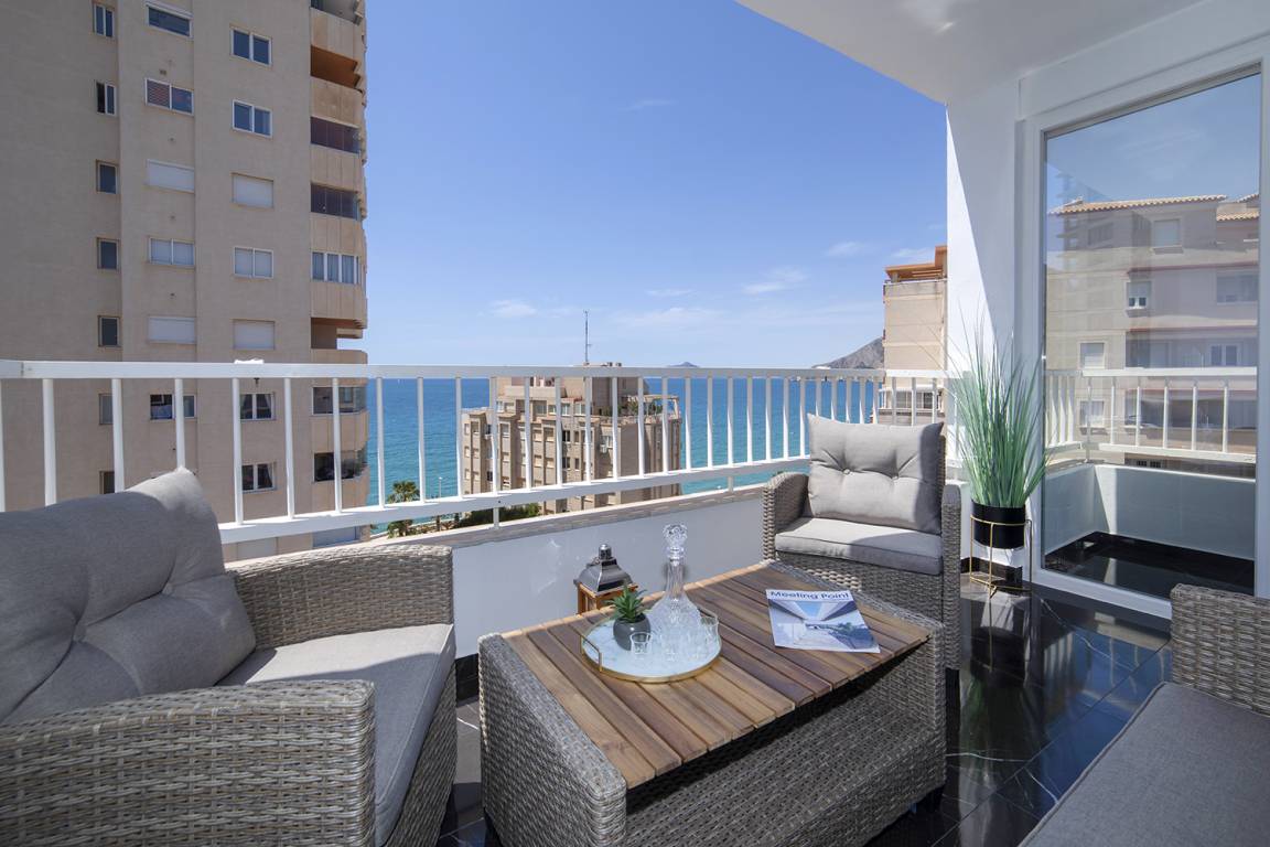 90 M² Apartamento ∙ 2 Habitaciones ∙ 4 Huéspedes - Calpe