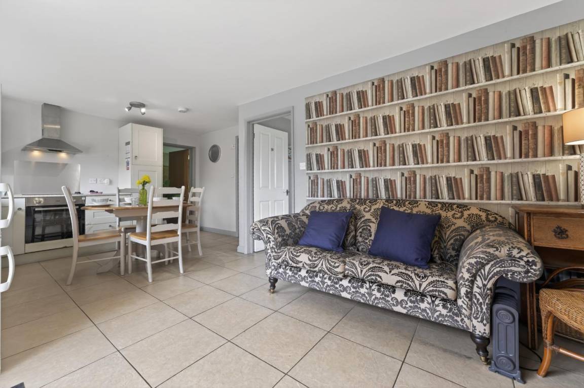 Cottage ∙ 2 Bedrooms ∙ 4 Guests - Folkestone