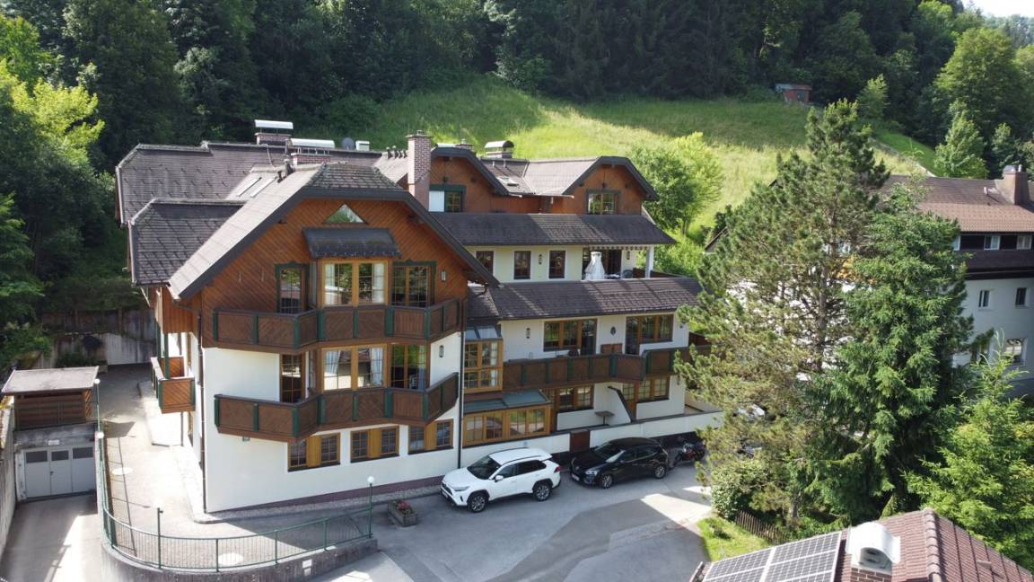 100 M² Ferienwohnung ∙ 2 Schlafzimmer ∙ 6 Gäste - Hallstatt