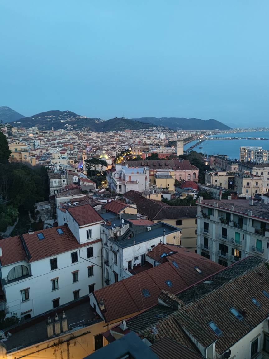 110 M² Apartment ∙ 3 Bedrooms ∙ 8 Guests - Salerno