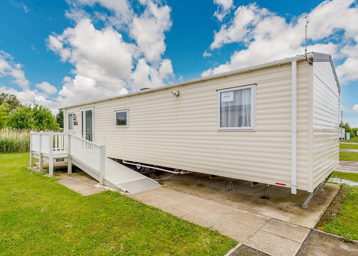 Caravan ∙ 2 Bedrooms ∙ 6 Guests - Lincolnshire