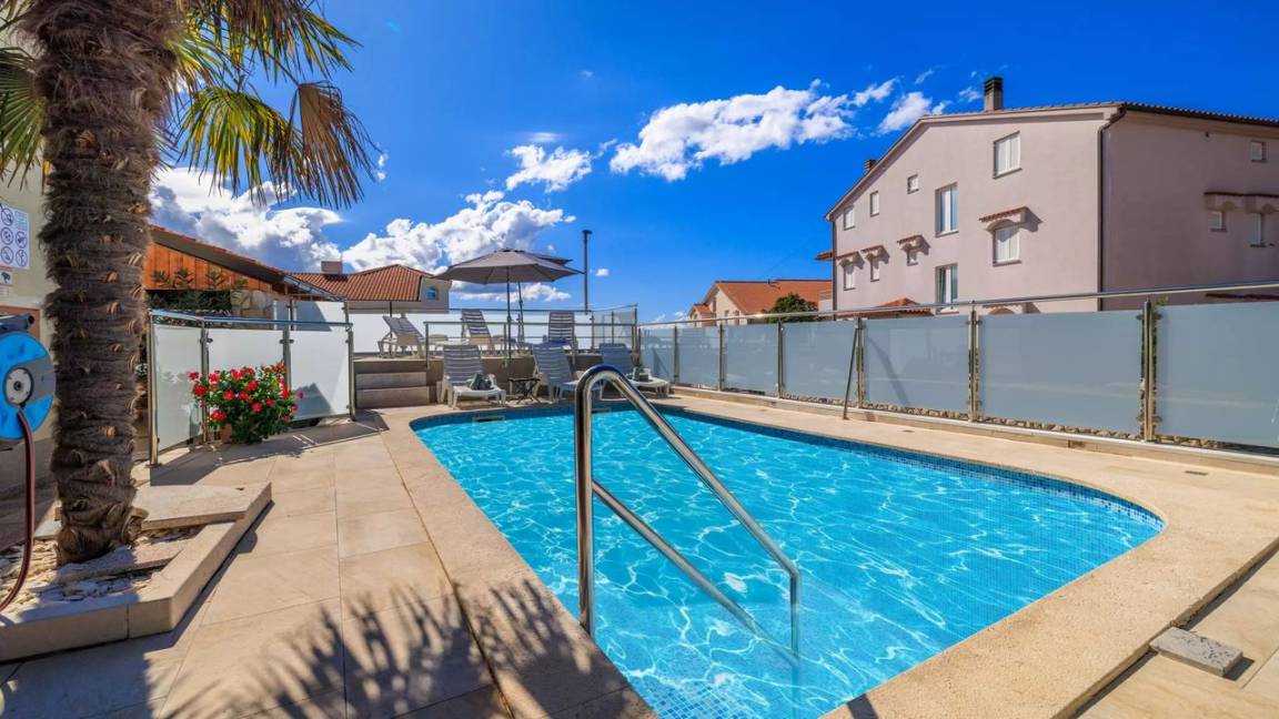 36 M² Apartment ∙ 2 Bedrooms ∙ 4 Guests - Crikvenica