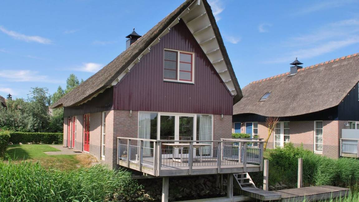 130 M² Appartement ∙ 4 Slaapkamers ∙ 8 Gasten - Makkum