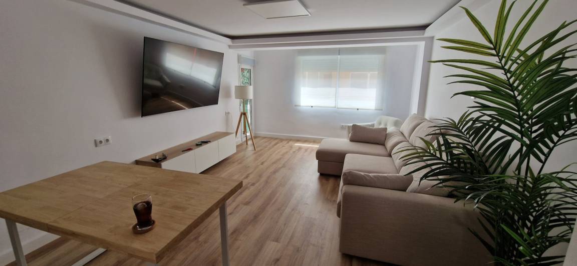 80 M² Apartment ∙ 3 Bedrooms ∙ 5 Guests - Villajoyosa