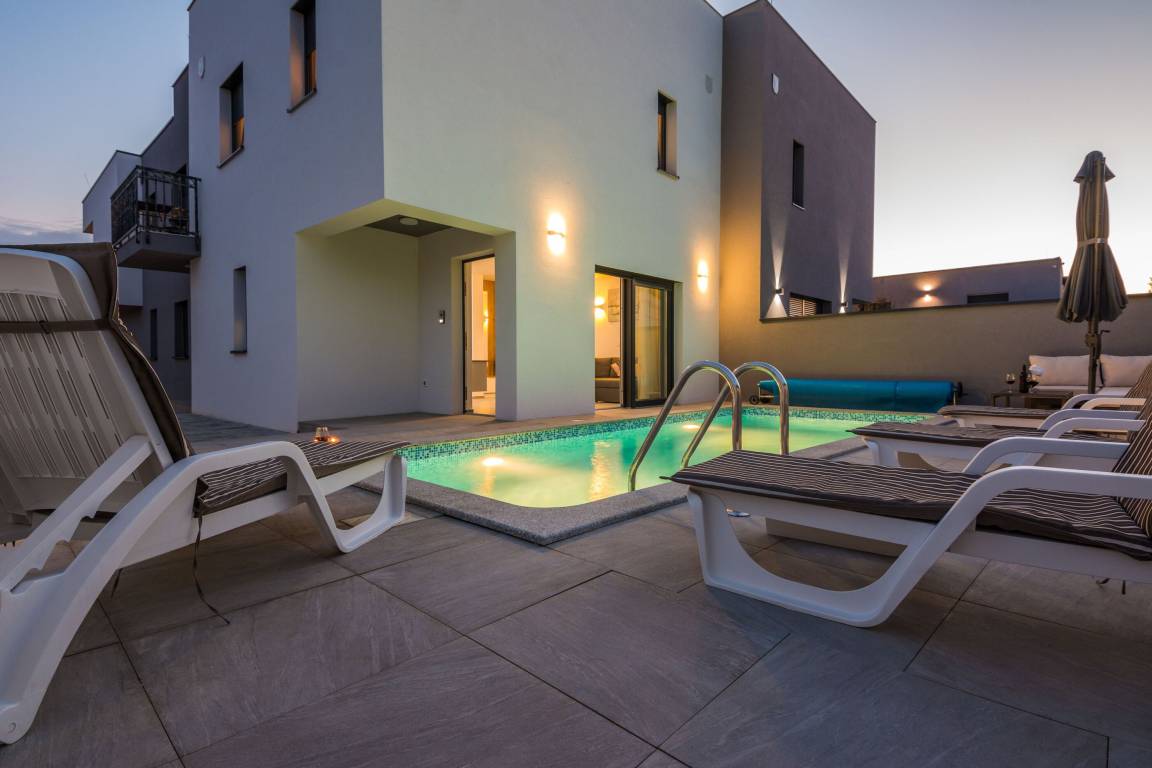 Apartment ∙ 2 Bedrooms ∙ 6 Guests - Vir