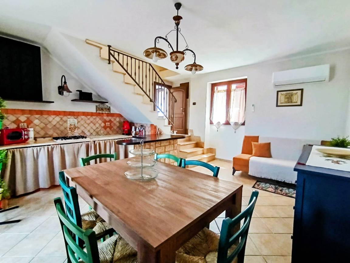 75 M² Casa Vacanza ∙ 2 Camere Da Letto ∙ 5 Ospiti - Scillato