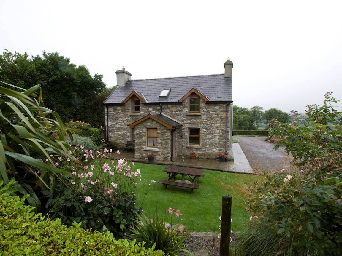 Cottage ∙ 3 Bedrooms ∙ 5 Guests - Clonakilty