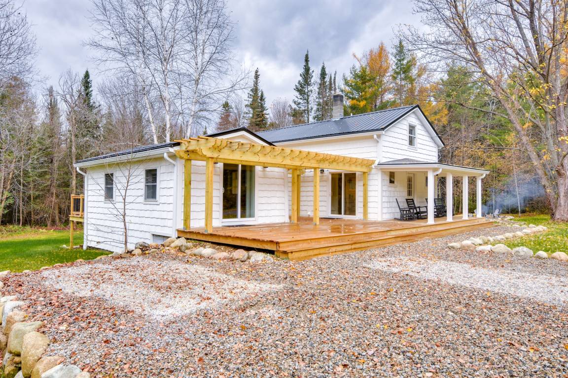 130 M² House ∙ 3 Bedrooms ∙ 10 Guests - New Hampshire (State)