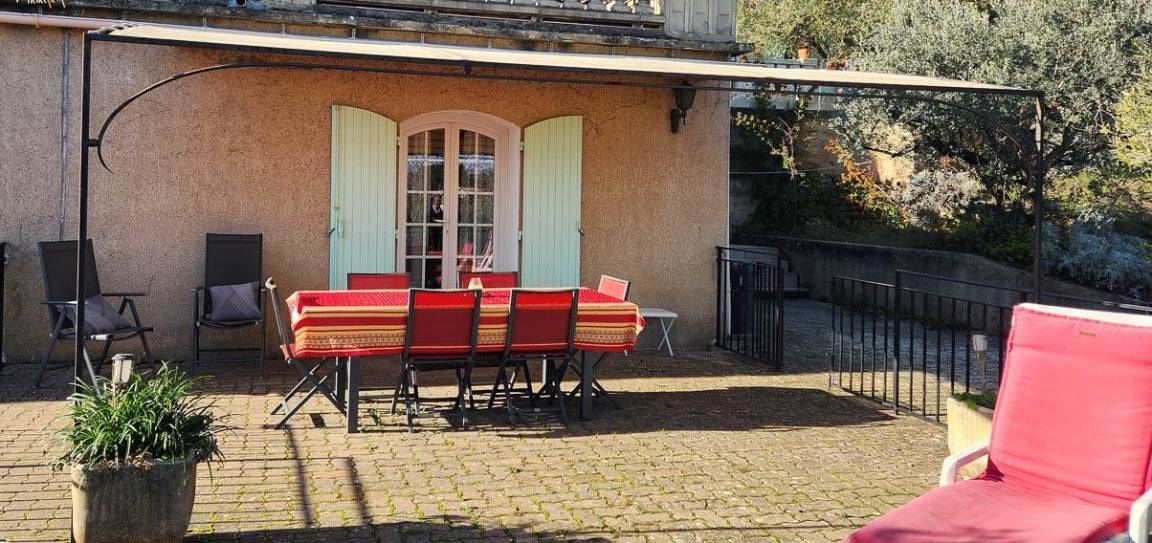 105 M² Gîte ∙ 3 Chambres ∙ 6 Personnes - Valensole