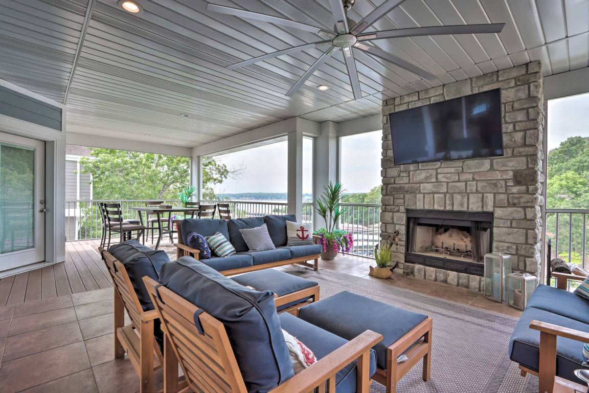 464 M² House ∙ 6 Bedrooms ∙ 16 Guests - Osage Beach, MO