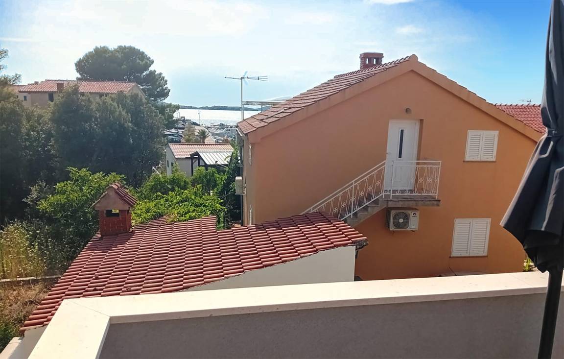 85 M² Ferienwohnung ∙ 2 Schlafzimmer ∙ 4 Gäste - Primošten