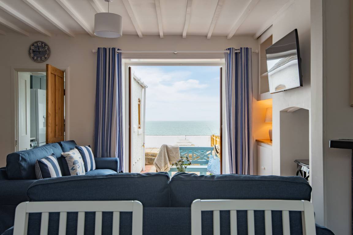 Cottage ∙ 2 Bedrooms ∙ 4 Guests - Folkestone