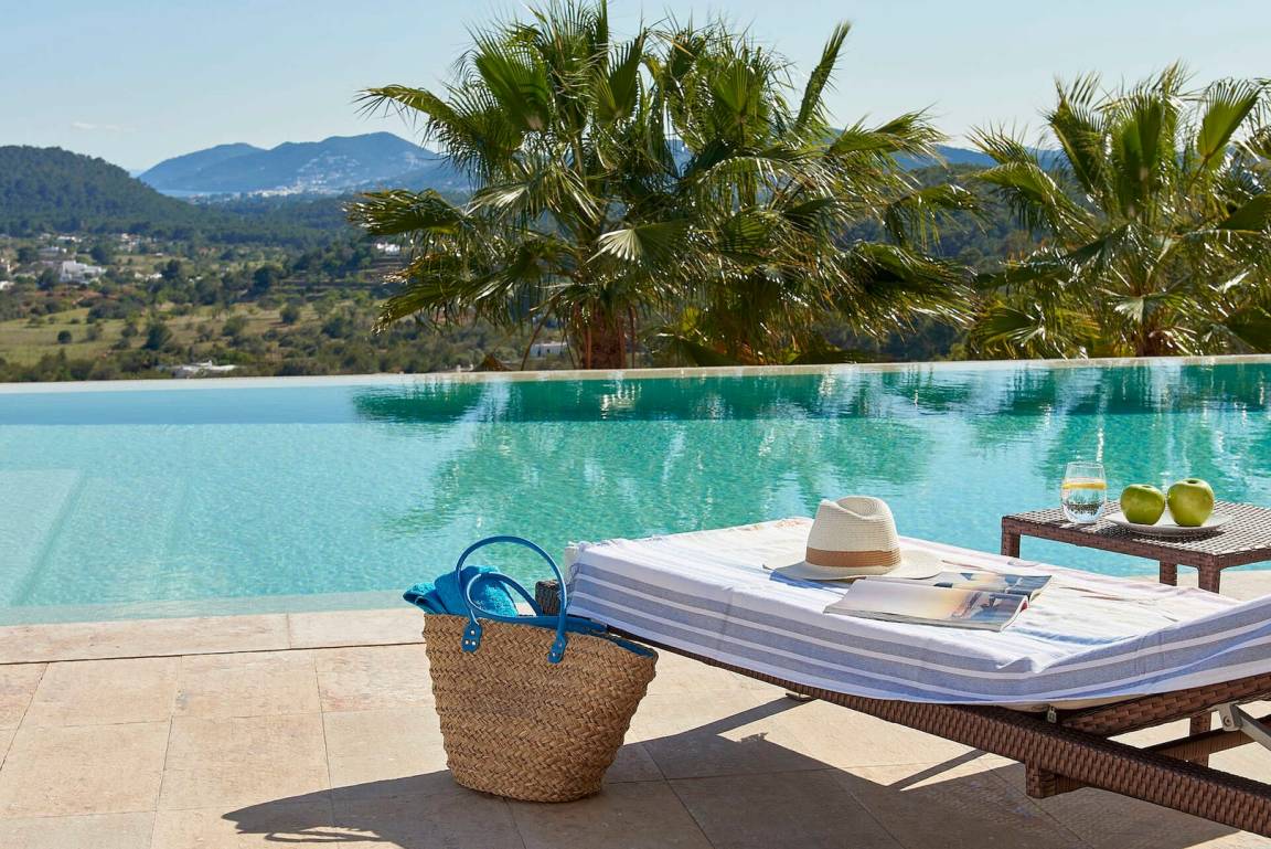 300 M² Villa ∙ 4 Chambres ∙ 8 Personnes - Santa Eulària des Riu