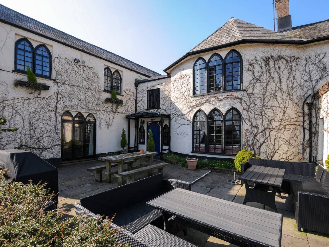 Cottage ∙ 5 Bedrooms ∙ 12 Guests - Devon