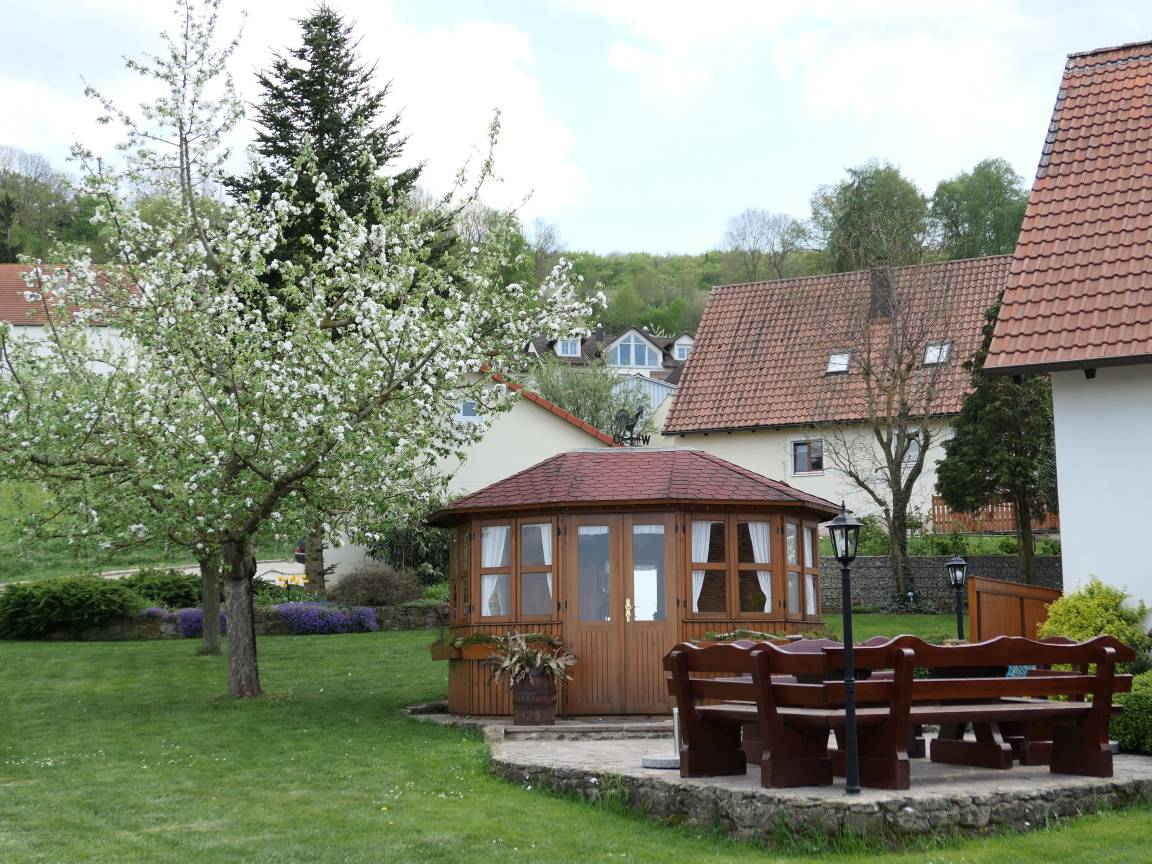 55 M² Ferienwohnung ∙ 2 Schlafzimmer ∙ 4 Gäste - Altmühltal