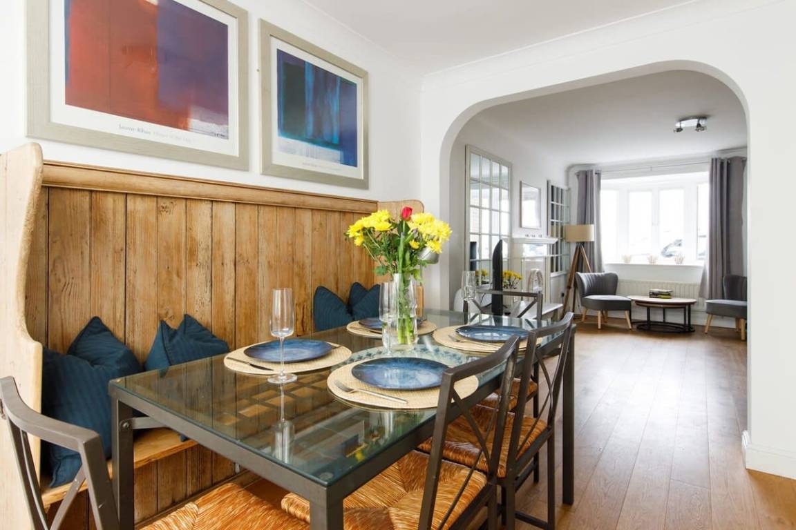 158 M² House ∙ 3 Bedrooms ∙ 6 Guests - Selsey