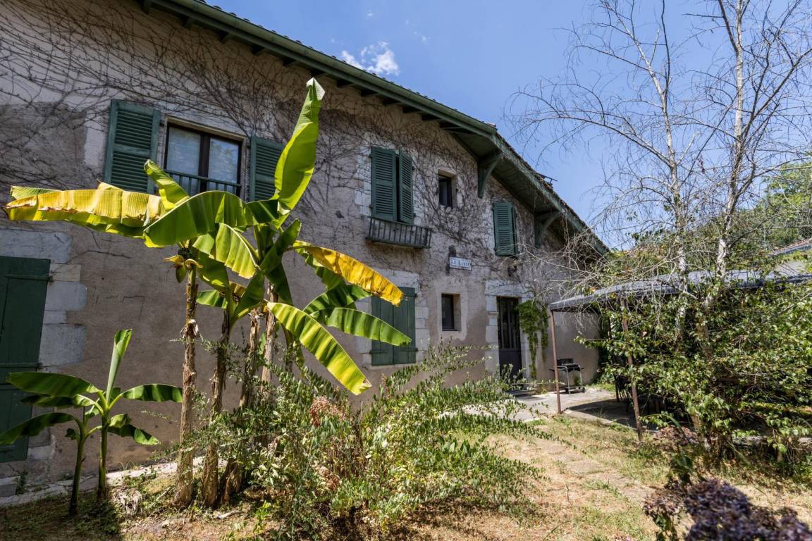 110 M² Gîte ∙ 3 Chambres ∙ 6 Personnes - Urt