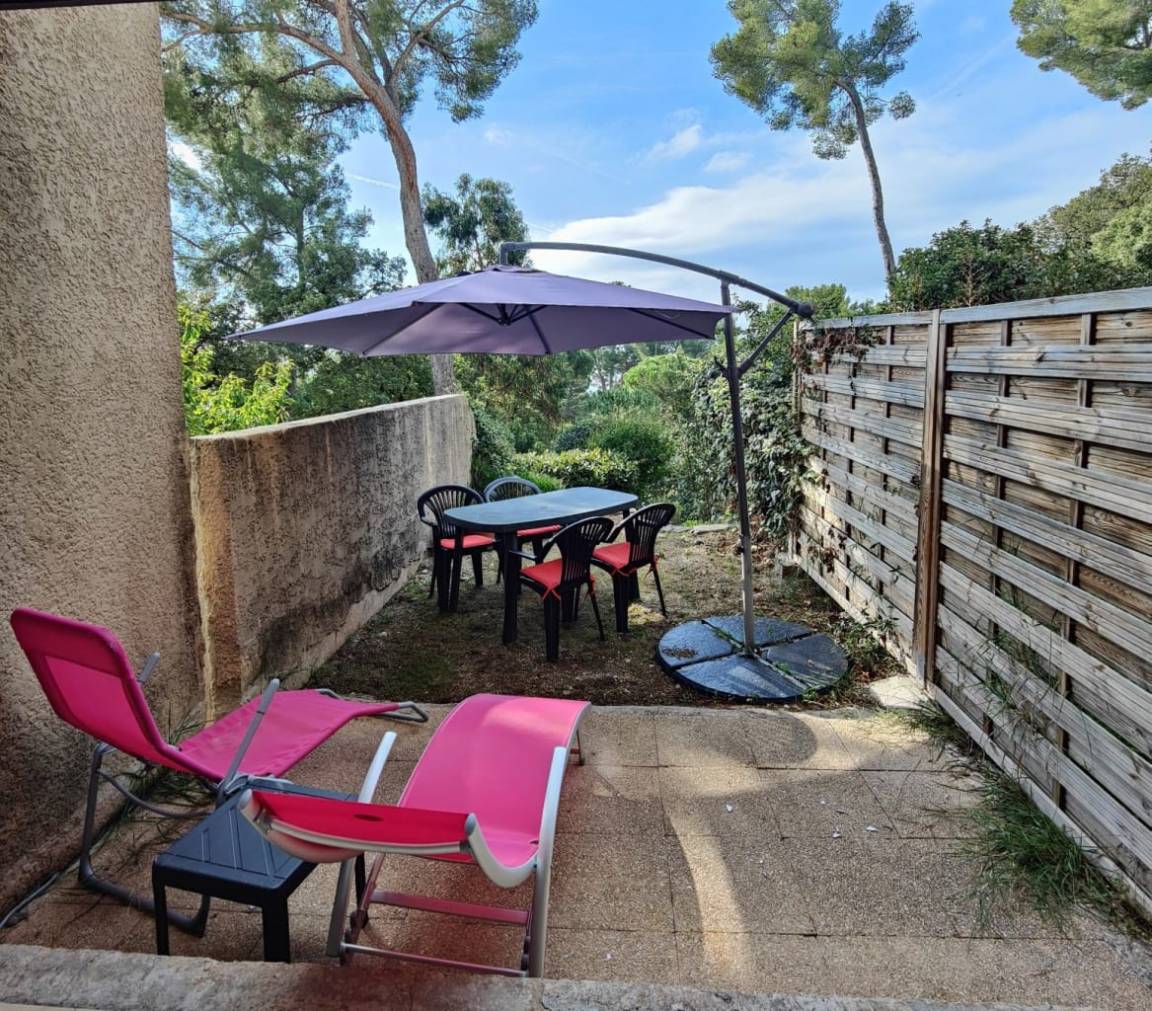 25 M² Studio ∙ 3 Personnes - La Seyne-sur-Mer