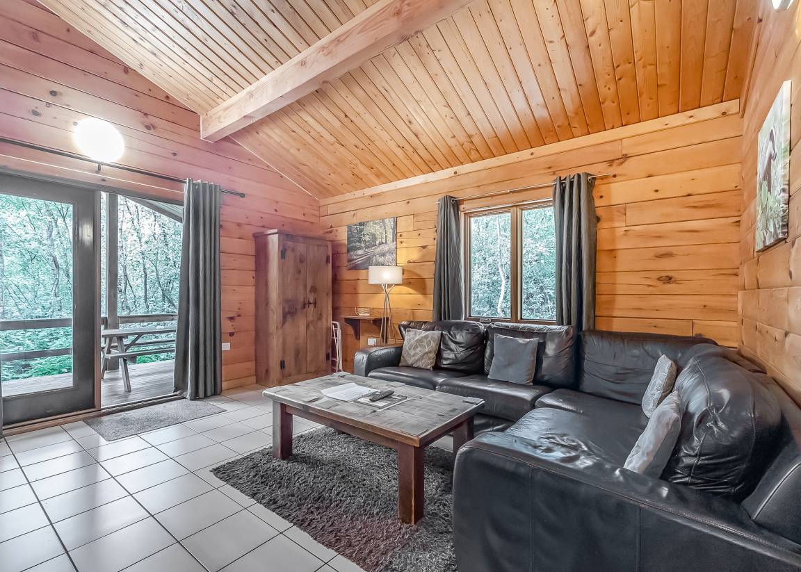 Chalet ∙ 2 Bedrooms ∙ 6 Guests - Derbyshire