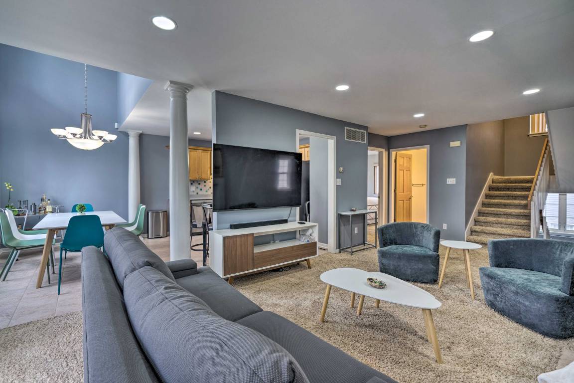 191 M² Apartment ∙ 3 Bedrooms ∙ 6 Guests - Gary, IN