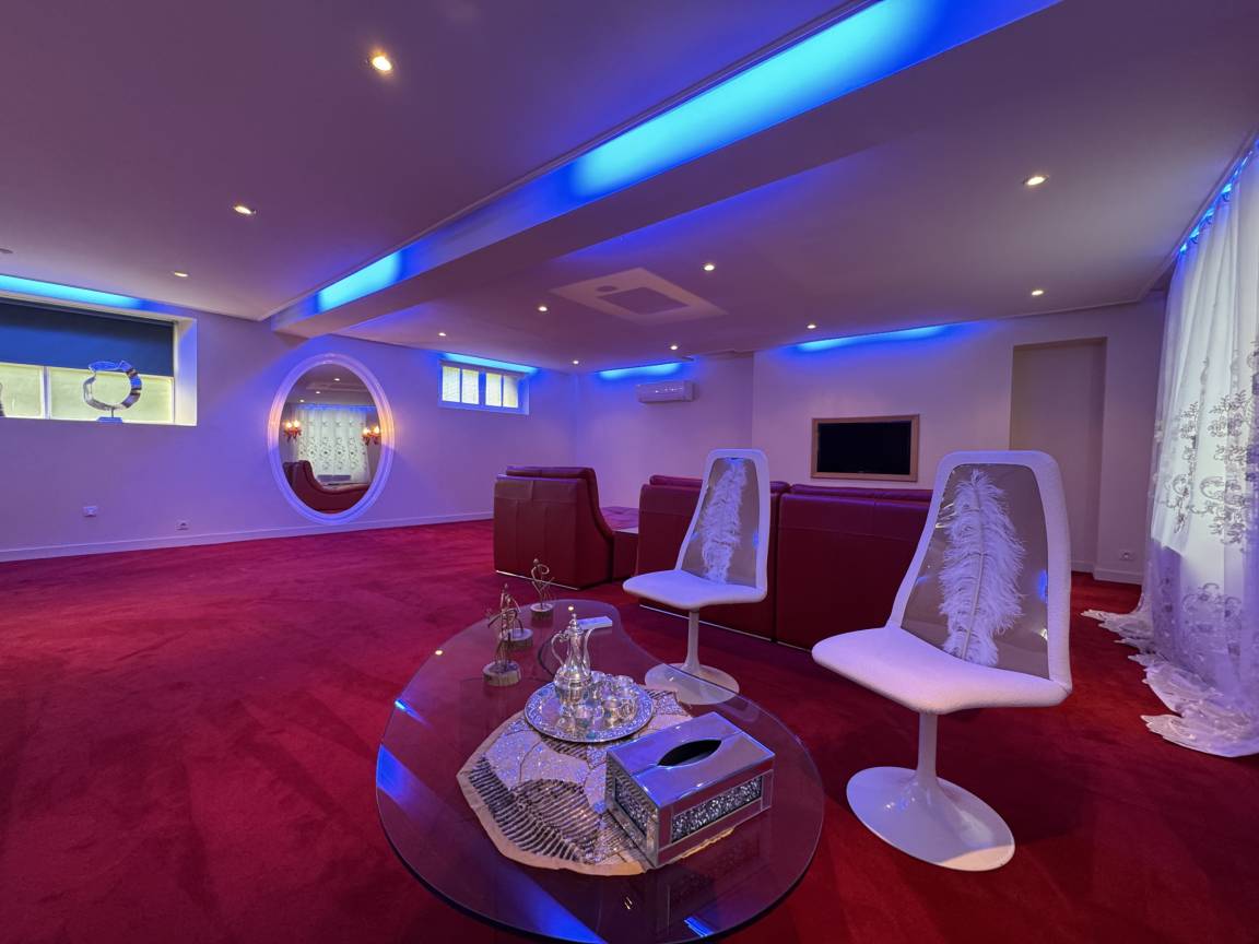 100 M² Maison De Vacances ∙ 2 Chambres ∙ 4 Personnes - Allonnes