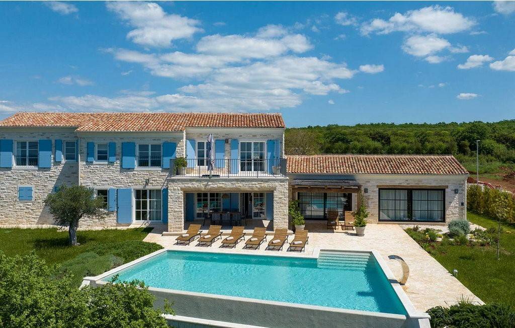 250 M² Villa ∙ 4 Habitaciones ∙ 8 Huéspedes - Rovinj