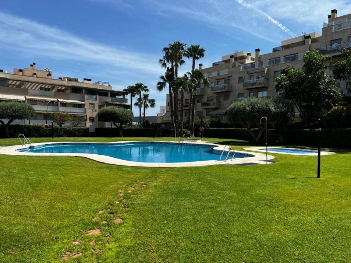 85 M² Apartamento ∙ 2 Habitaciones ∙ 4 Huéspedes - Alhaurín de la Torre