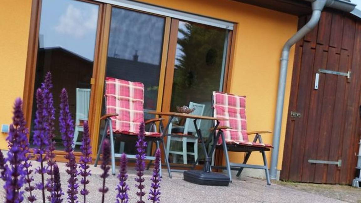 40 M² Ferienwohnung ∙ 1 Schlafzimmer ∙ 2 Gäste - Müritz