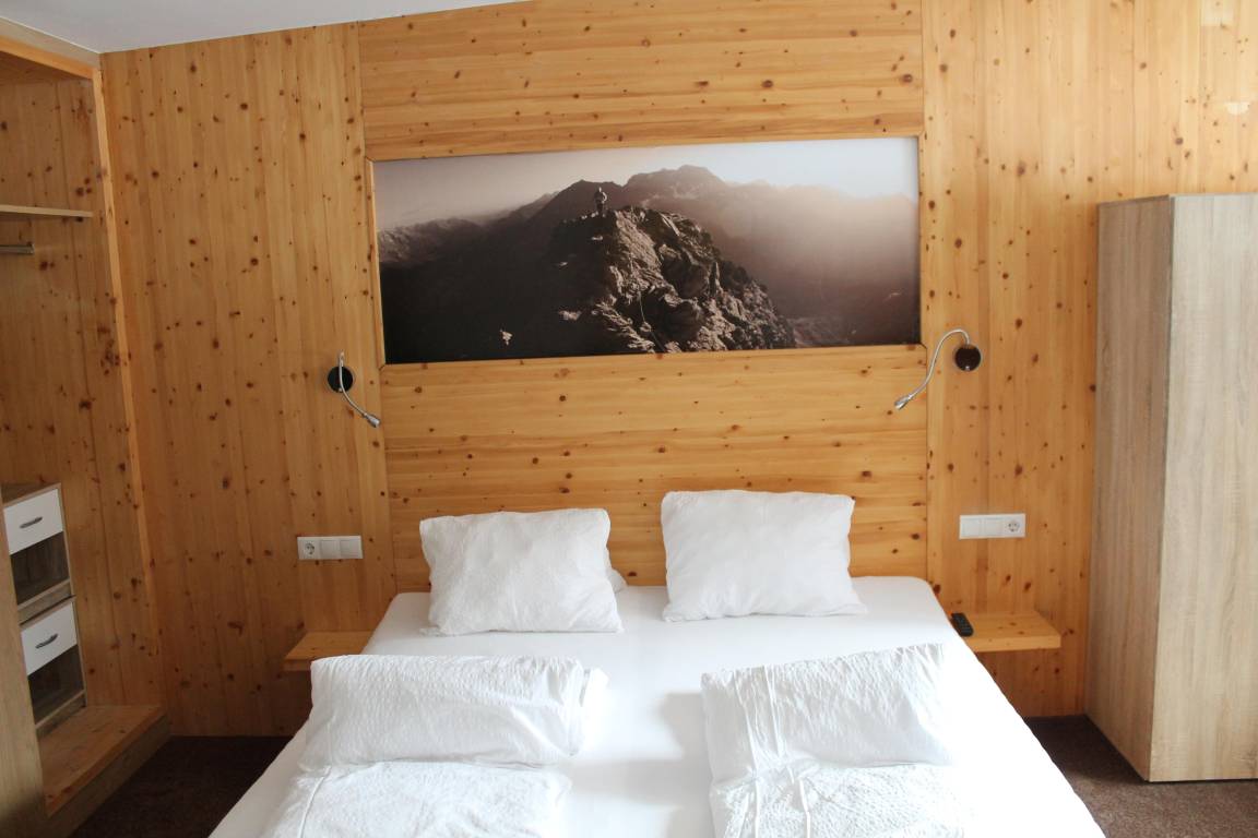 18 M² Appartement ∙ 2 Slaapkamers ∙ 3 Gasten - Längenfeld