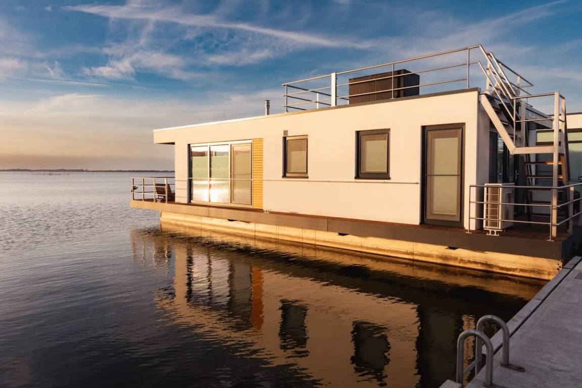 44 M² Péniche ∙ 2 Chambres ∙ 4 Personnes - Ribnitz-Damgarten