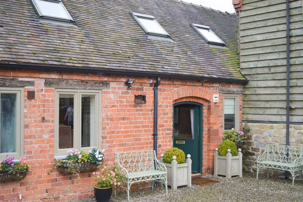 Villa ∙ 10 Habitaciones ∙ 20 Huéspedes - Bridgnorth