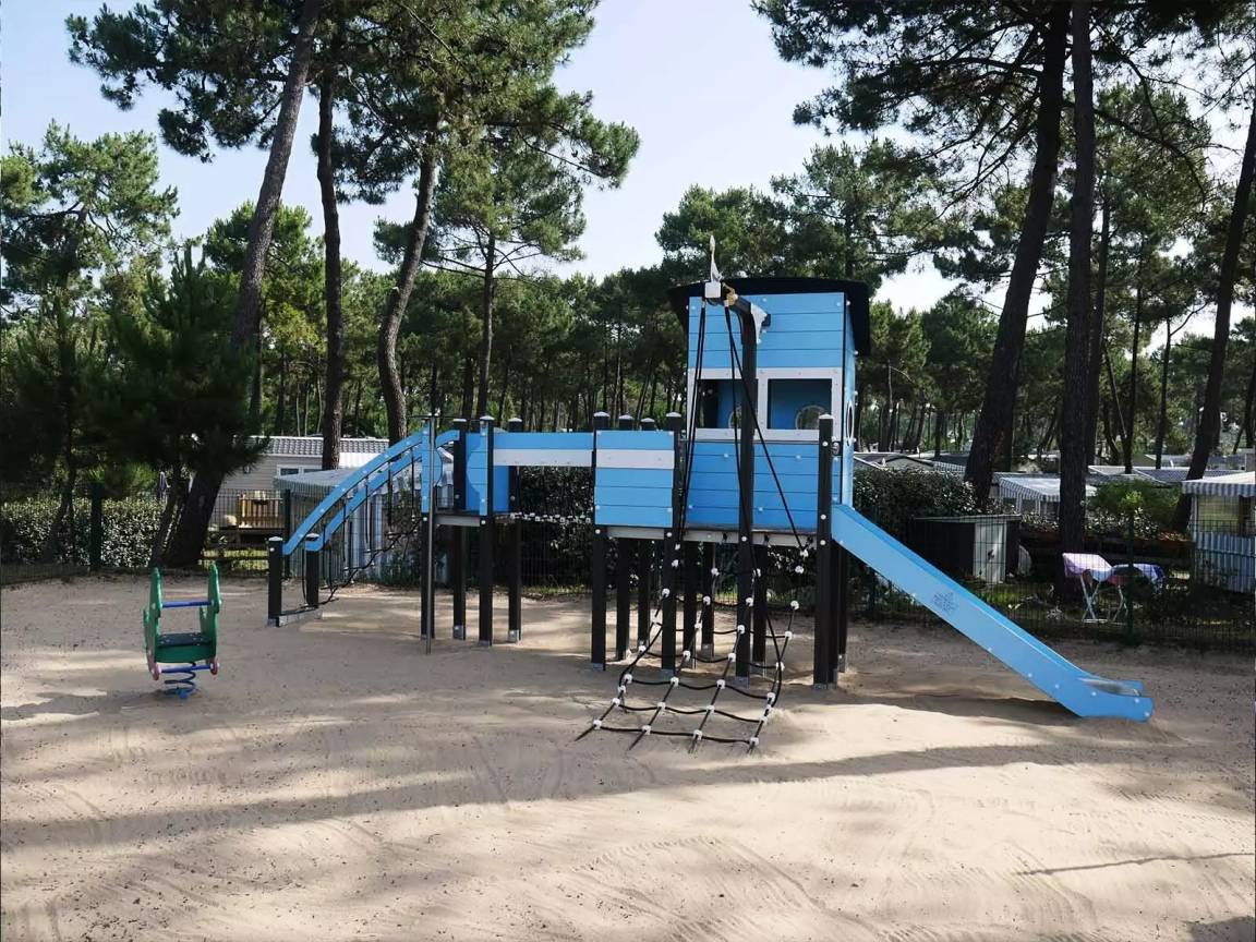 36 M² Mobil-home ∙ 2 Chambres ∙ 6 Personnes - La Tremblade