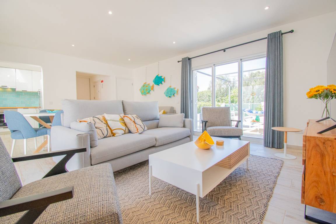 68 M² Talo ∙ 1 Makuuhuone ∙ 3 Vierasta - Carvoeiro