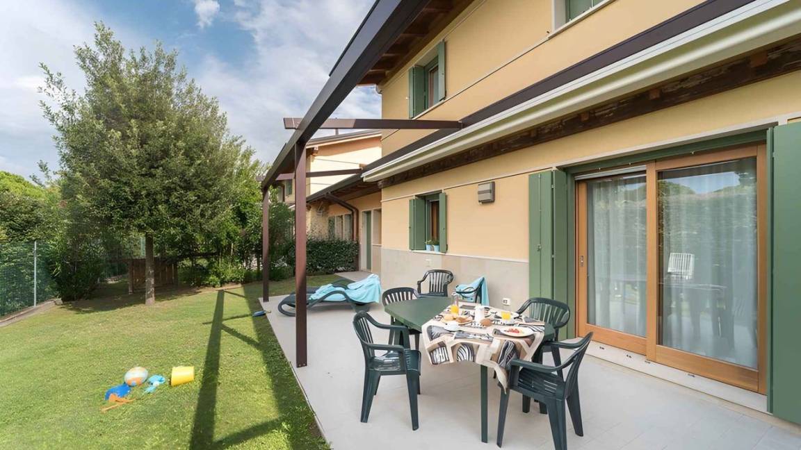 110 M² Huis ∙ 3 Slaapkamers ∙ 5 Gasten - Bibione