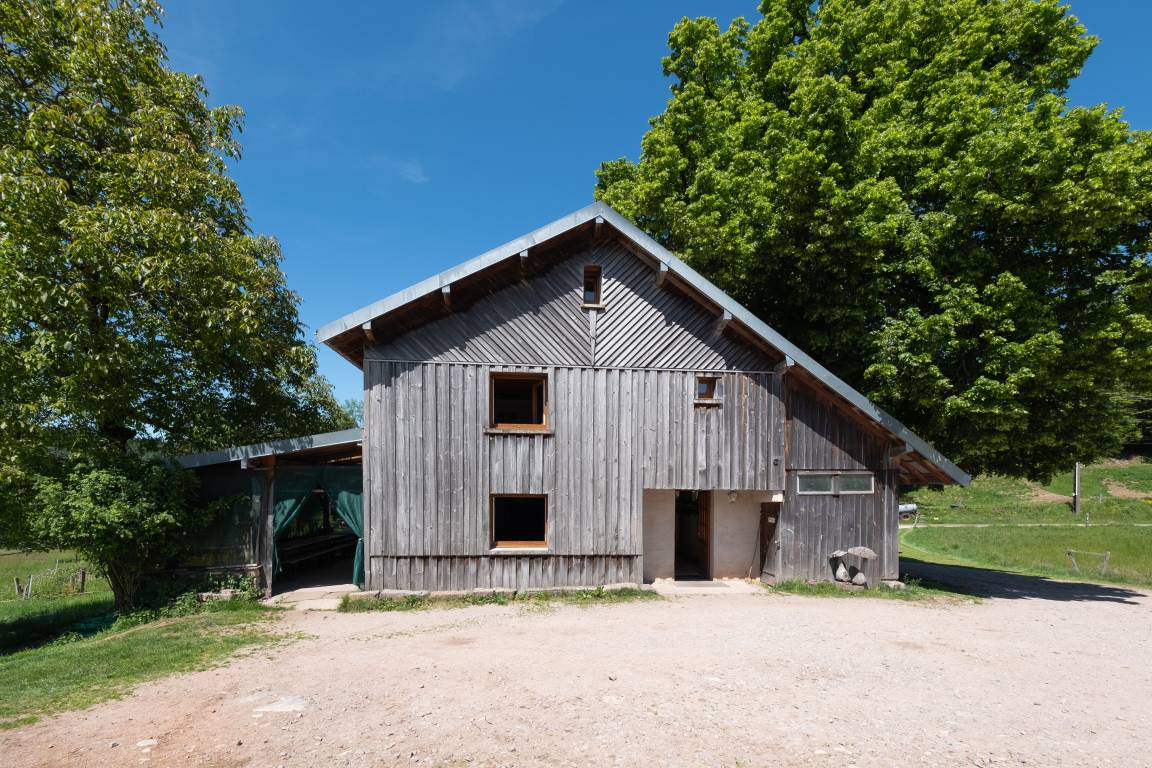 160 M² Cottage ∙ 4 Bedrooms ∙ 25 Guests - Alps
