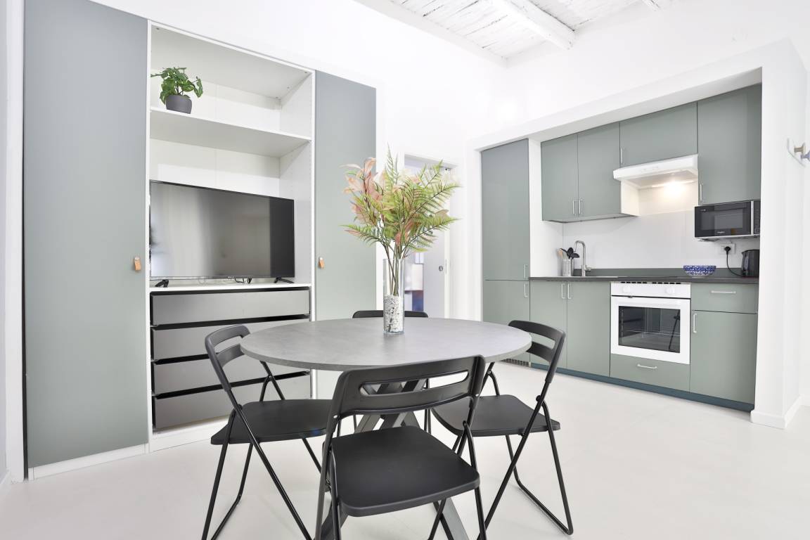 50 M² Apartment ∙ 1 Bedroom ∙ 2 Guests - Neapol