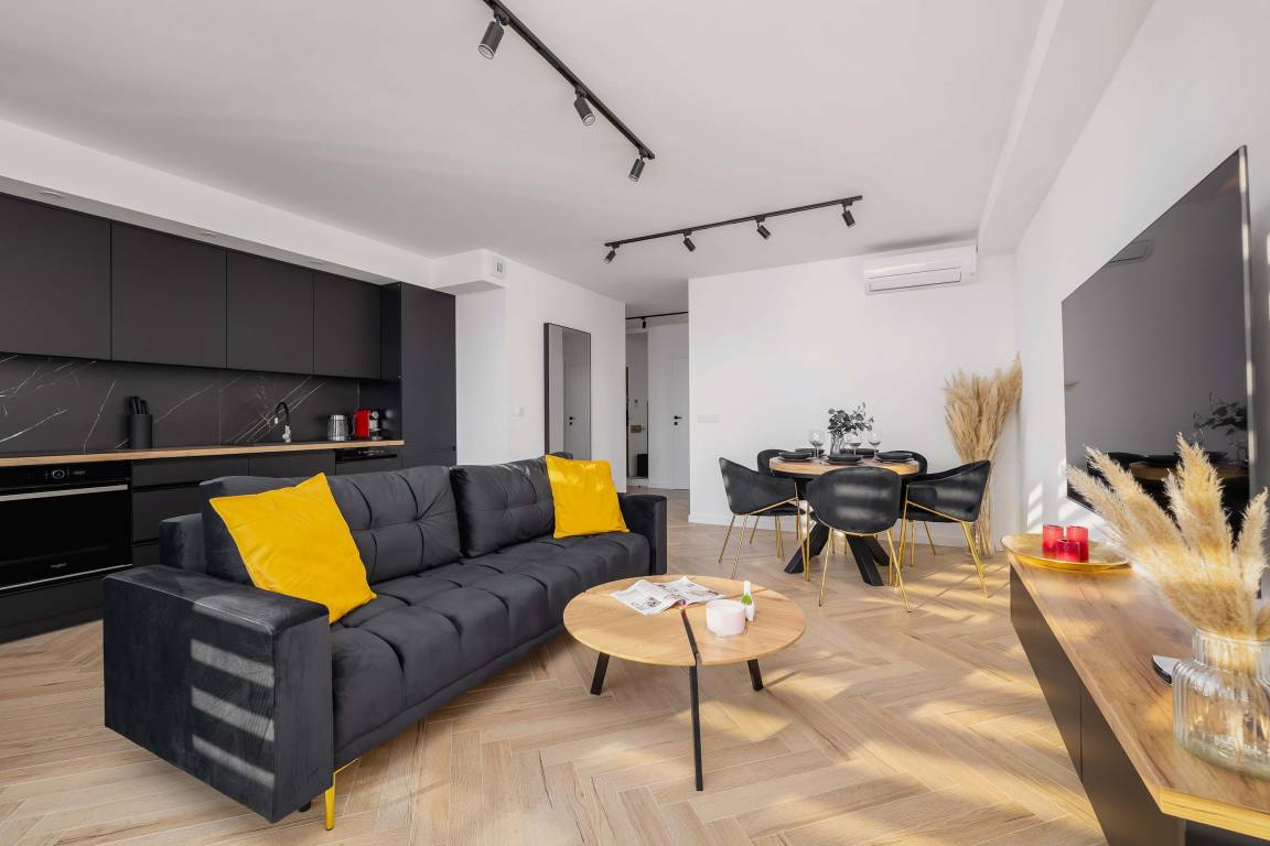 63 M² Apartment ∙ 2 Bedrooms ∙ 6 Guests - Krakow