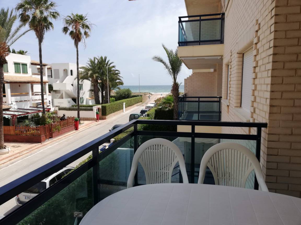 80 M² Apartamento ∙ 2 Habitaciones ∙ 5 Huéspedes - Xeraco