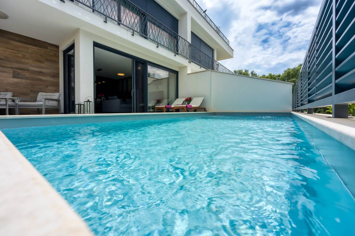 77 M² Apartament ∙ 2 Sypialnie ∙ 5 Gości - Poreč