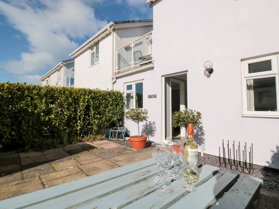 Cottage ∙ 2 Bedrooms ∙ 4 Guests - Kingsbridge