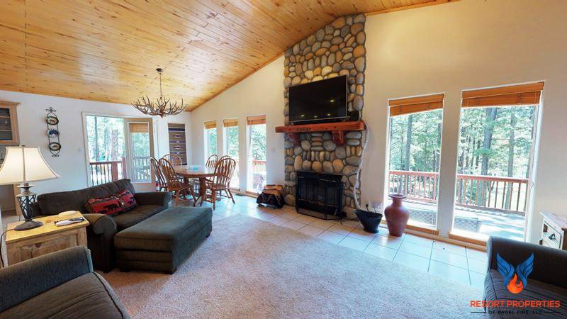 246 M² House ∙ 4 Bedrooms ∙ 14 Guests - Angel Fire, NM
