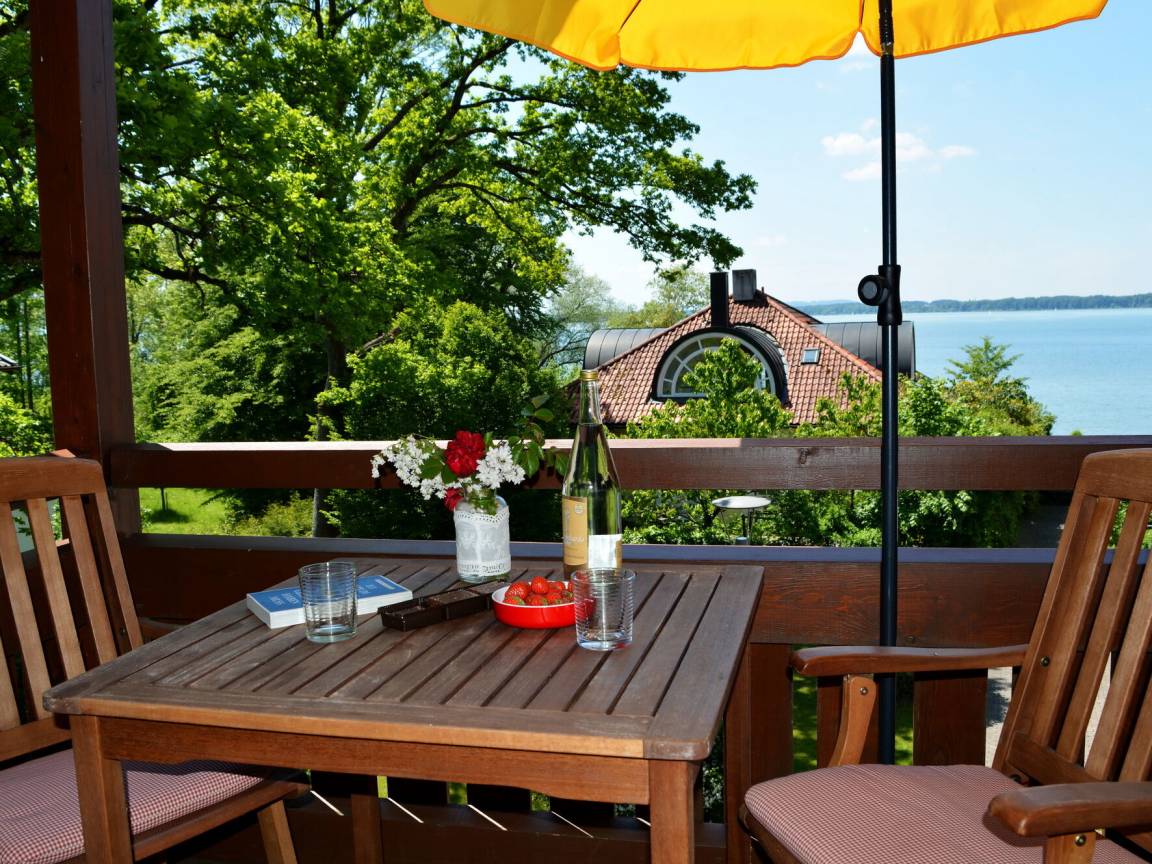 39 M² Ferienwohnung ∙ 1 Schlafzimmer ∙ 3 Gäste - Chiemsee