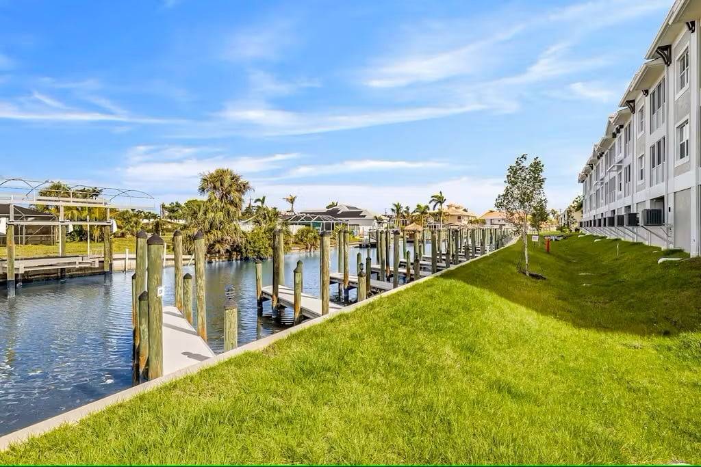173 M² Condo ∙ 3 Bedrooms ∙ 8 Guests - Cape Coral, FL