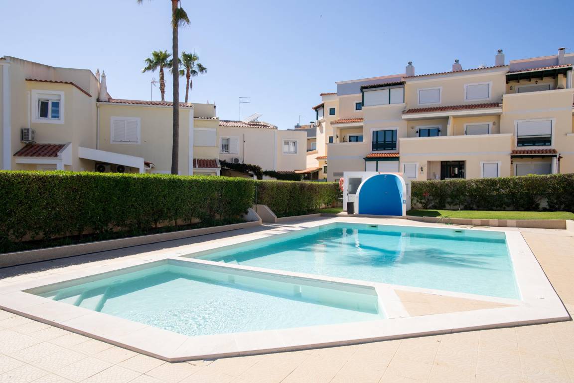 300 M² House ∙ 4 Bedrooms ∙ 10 Guests - Alvor