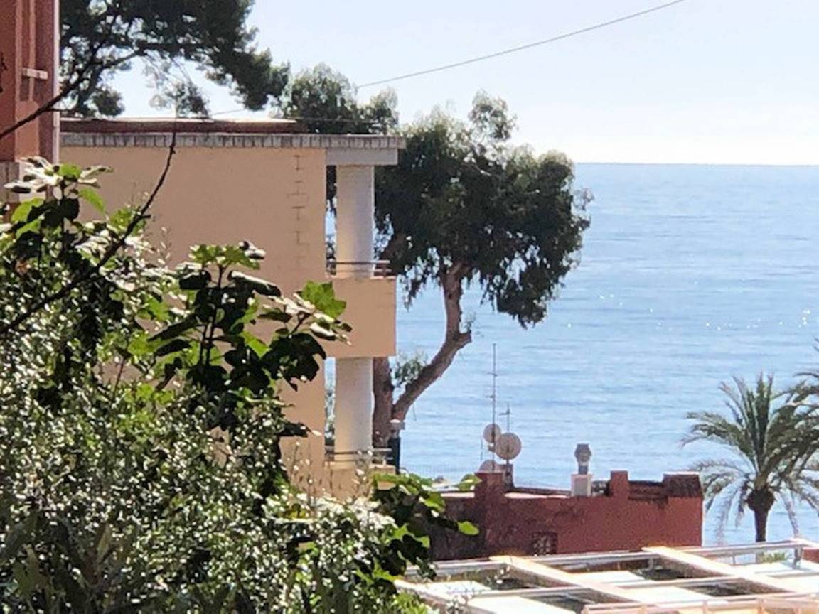 75 M² Apartamento ∙ 2 Habitaciones ∙ 6 Huéspedes - Lloret de Mar