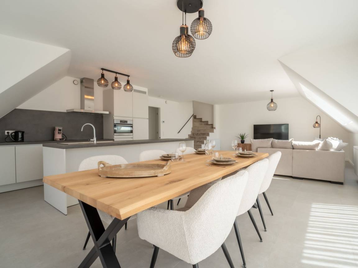 142 M² Huis ∙ 1 Slaapkamer ∙ 4 Gasten - Blankenberge