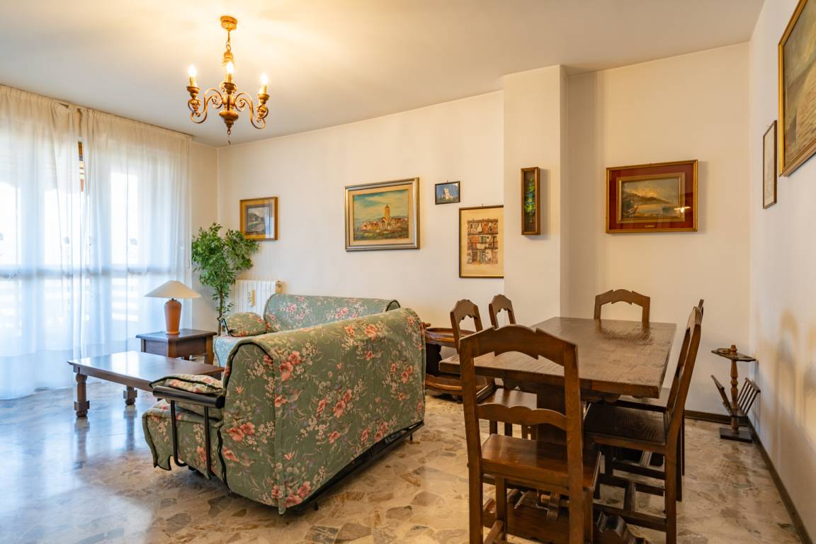 80 M² Apartment ∙ 2 Bedrooms ∙ 8 Guests - Lecco