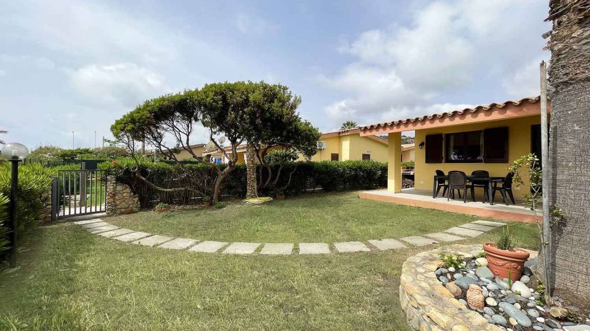 70 M² Ferienhaus ∙ 3 Schlafzimmer ∙ 6 Gäste - Costa Rei