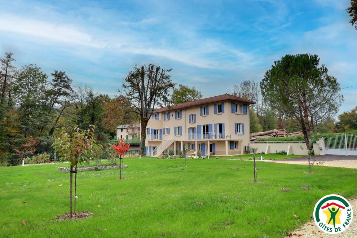 210 M² Gîte ∙ 5 Chambres ∙ 15 Personnes - La Chapelle-en-Vercors