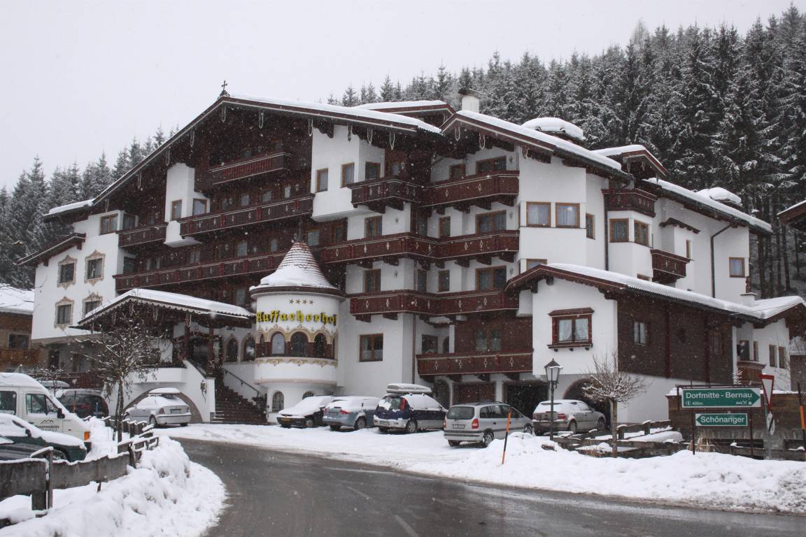 32 M² Hotel ∙ 1 Bedroom ∙ 2 Guests - Wörgl